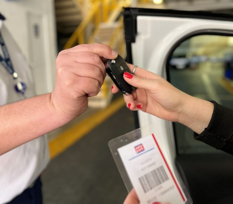 Serviço de valet: o que é, como funciona e por que oferecer? - Autopark